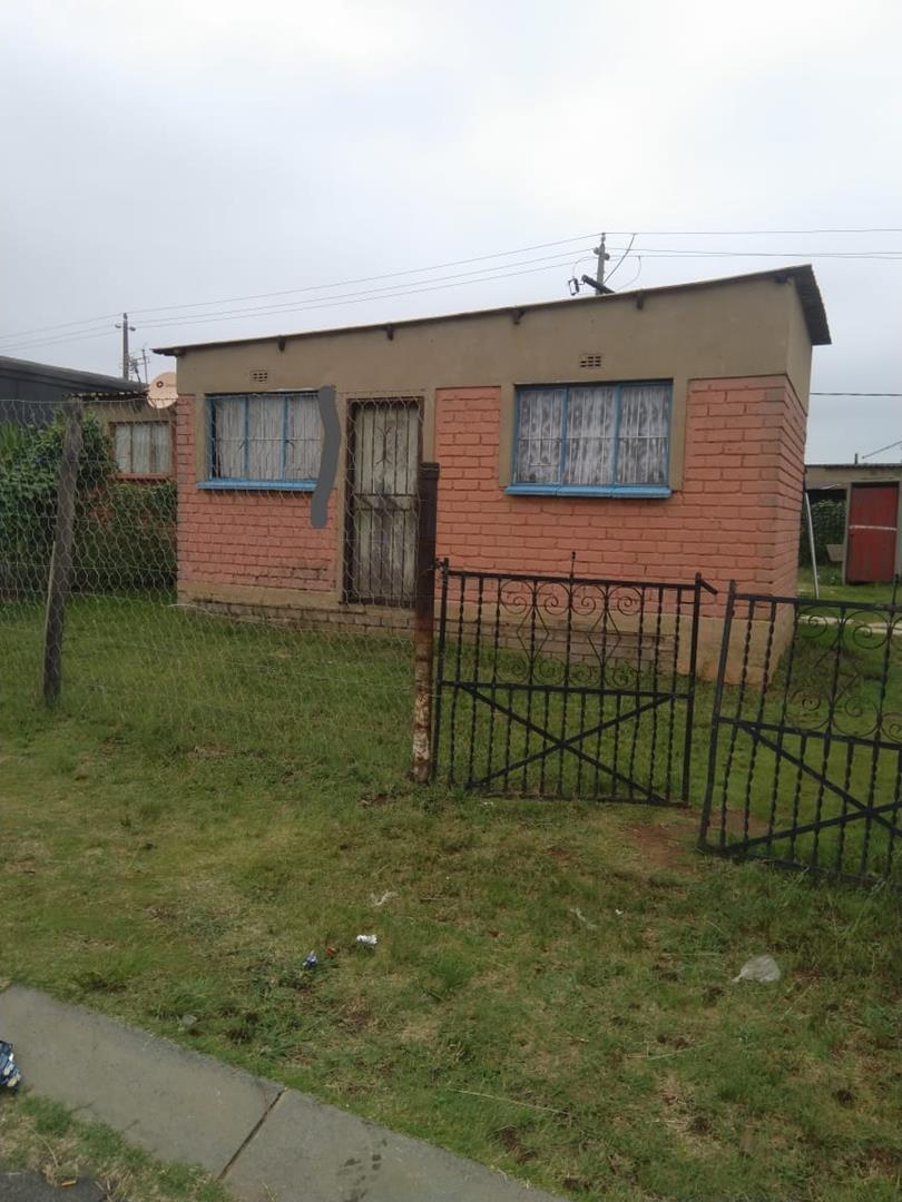 1 Bedroom House in Tsakane Ext 13 For Sale R240,000 #2237600