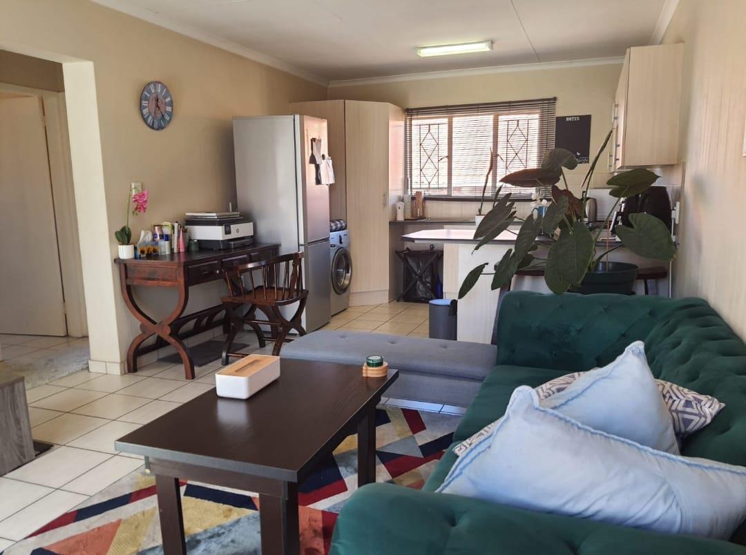 For Sale: 2-Bedroom Apartment in Rosettenville with secure parking and ...