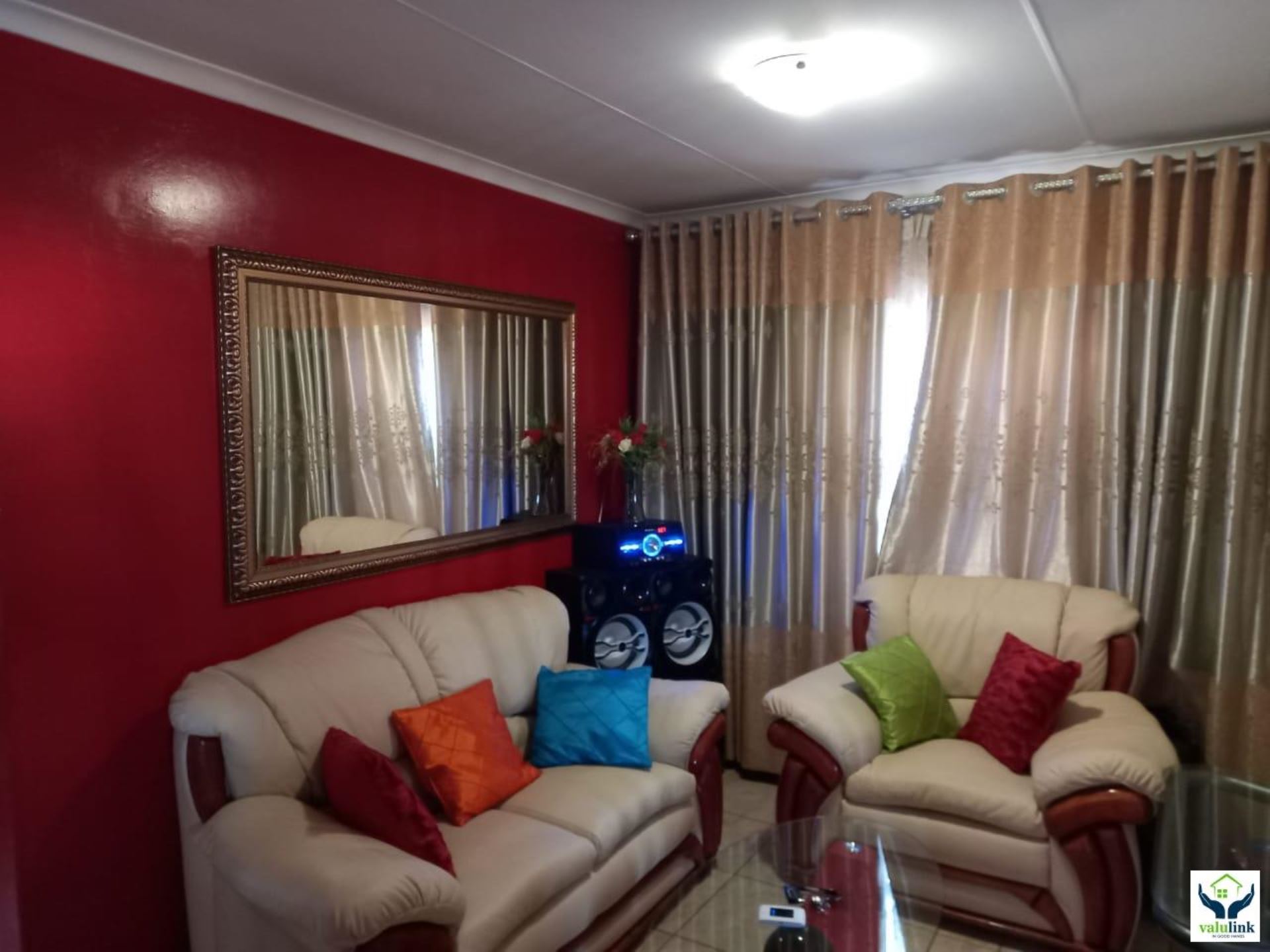 Cozy House For Sale In Clayville Ext 71 With Modern Features 1441556 Cozy House For Sale In Clayville Ext 71 With Modern Features 1441556