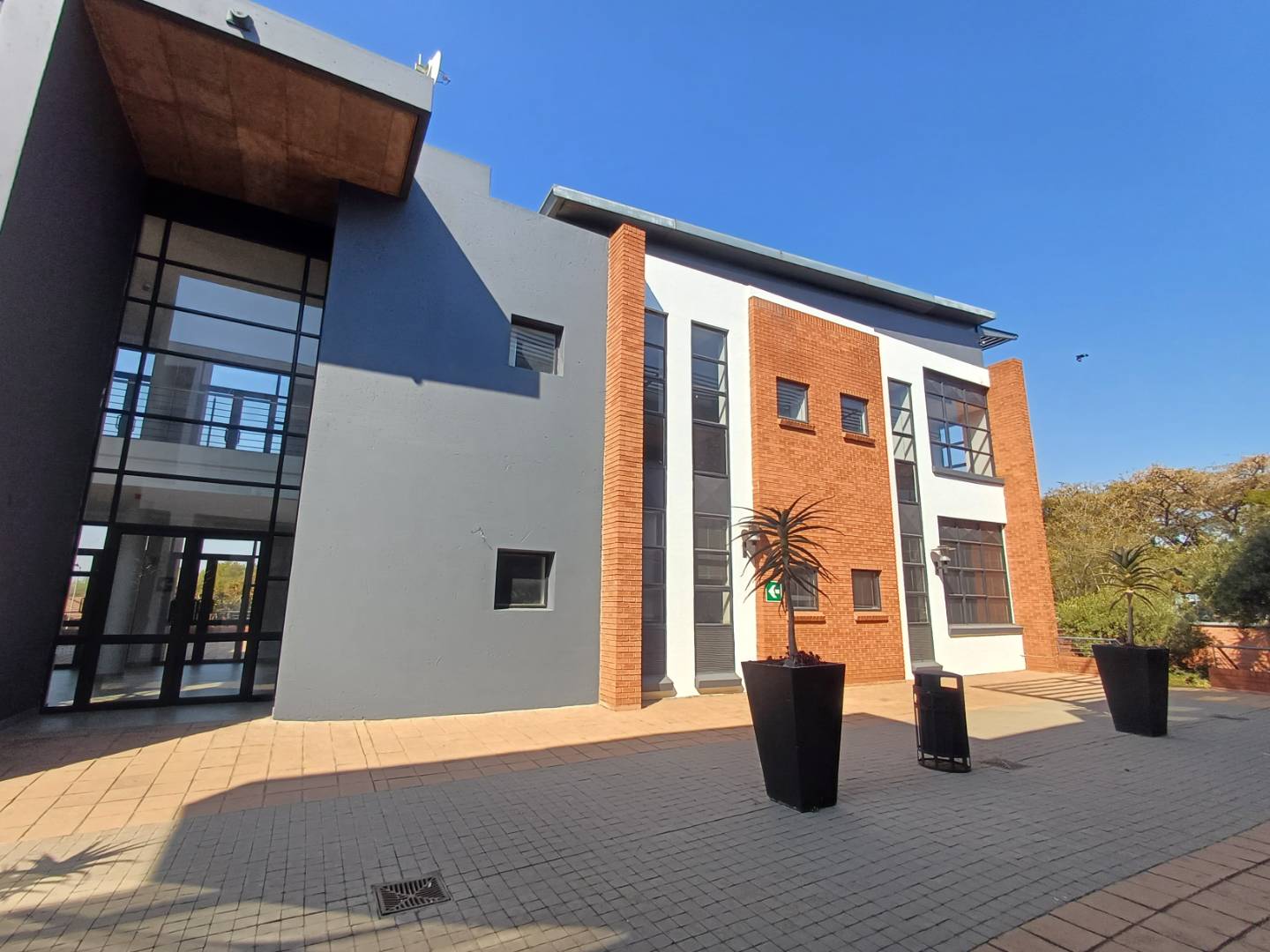 Highveld Office To Rent: Renovated space with parking, meeting rooms ...