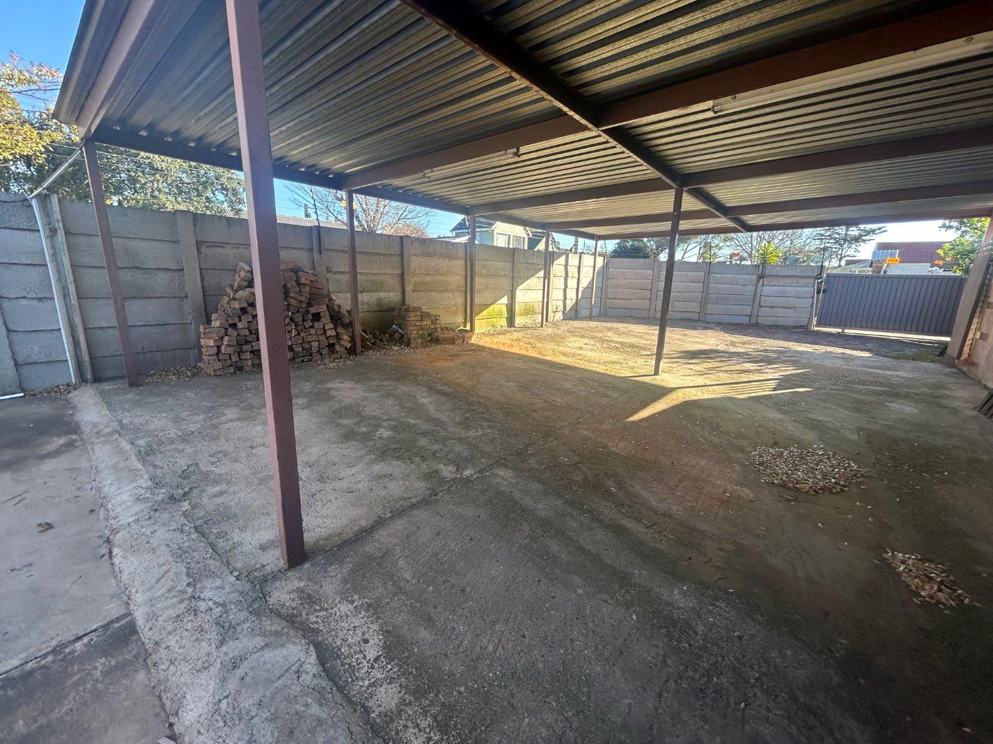 Cottage To Rent in General Alberts Park with Private Garden and Parking ...