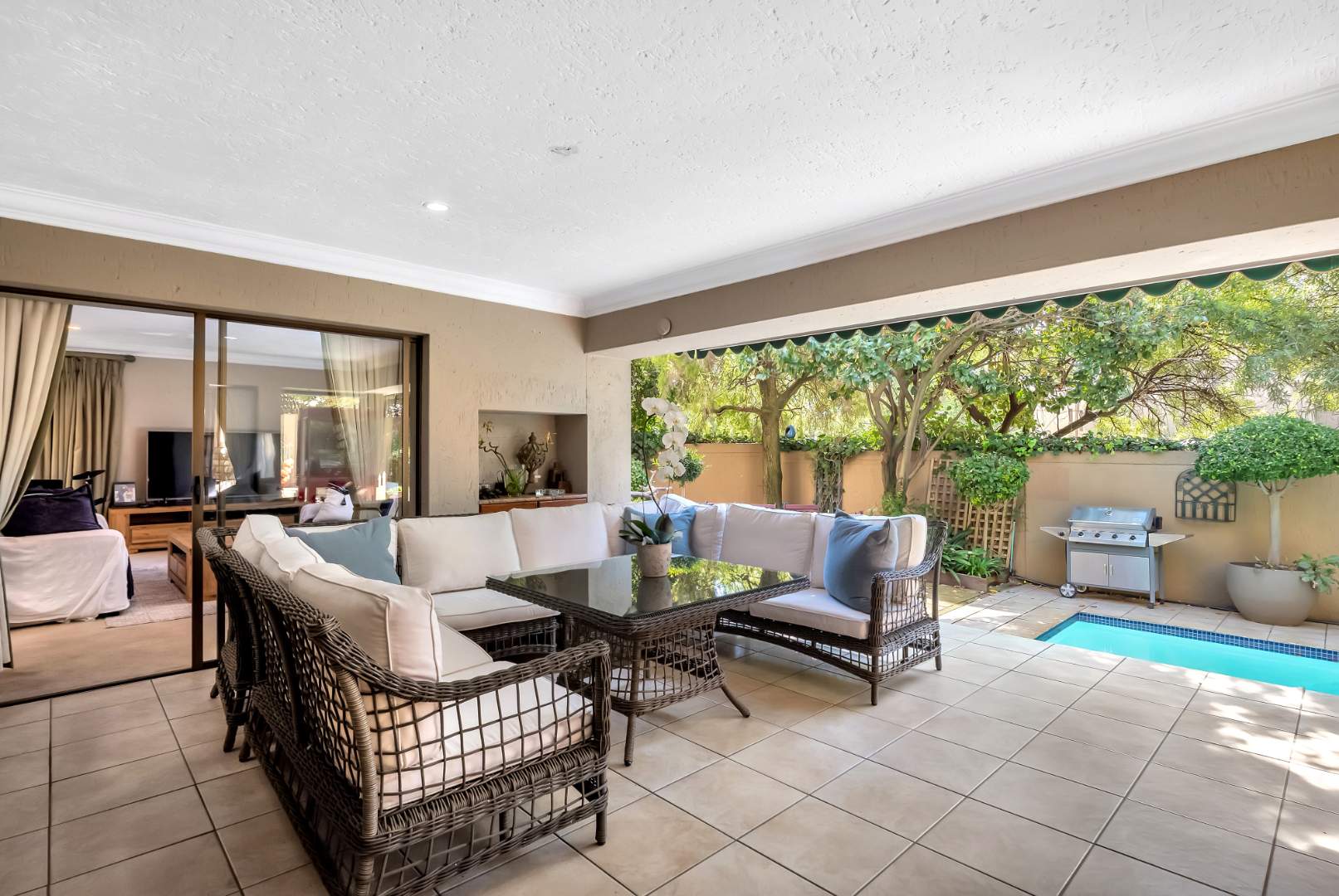 River Club House For Sale: 3 Bedrooms, Pool, Solar Power, 24-Hour ...