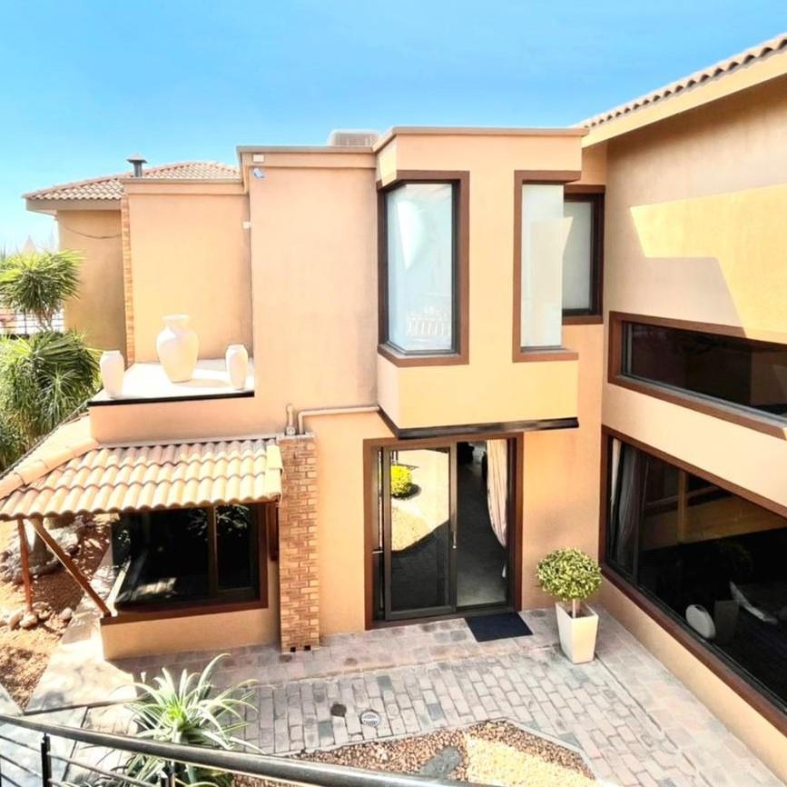 Luxury Hill Property: property and houses for sale in Luxury Hill ...