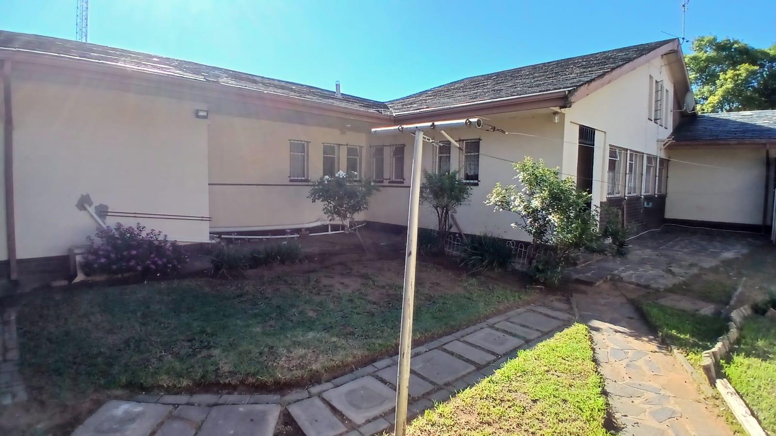For Sale: House in Universitas with NSFAS accreditation, 6 bedrooms ...