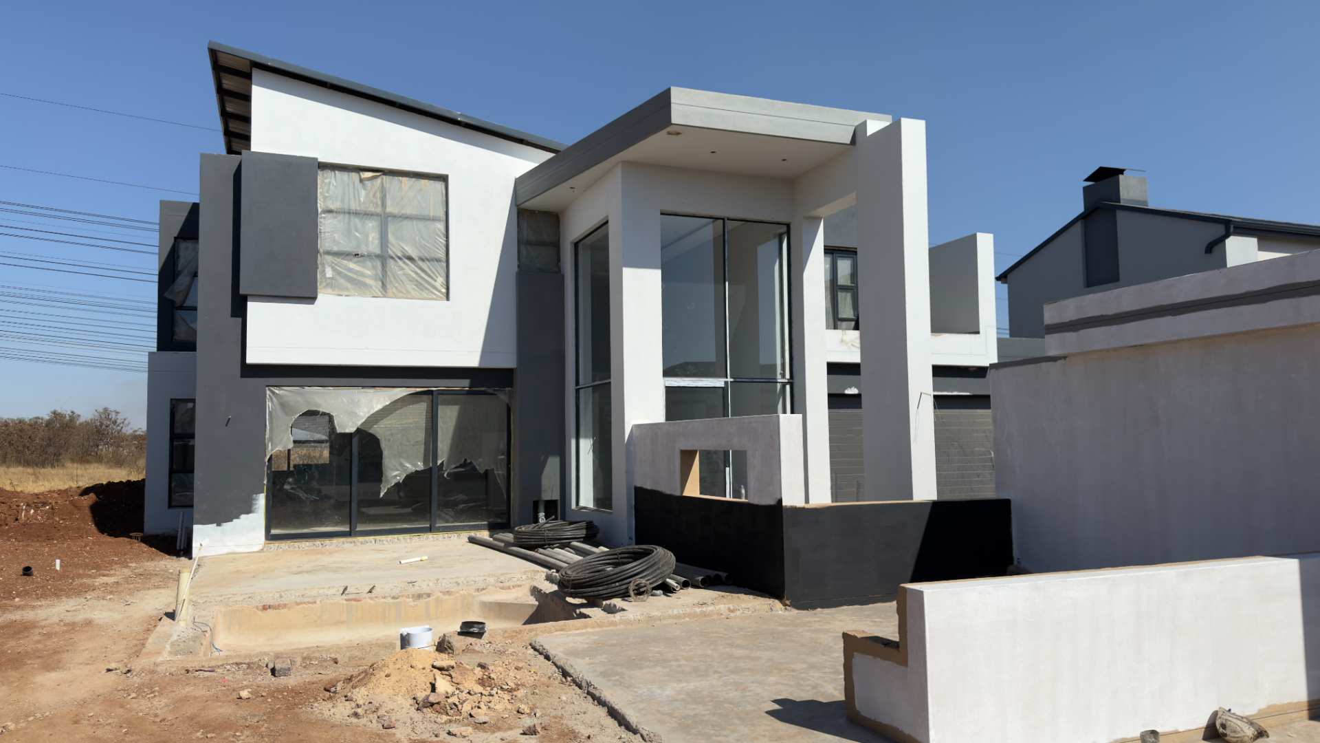 For Sale: House in Midstream Heights with pool, bar, boma, and 4 ...