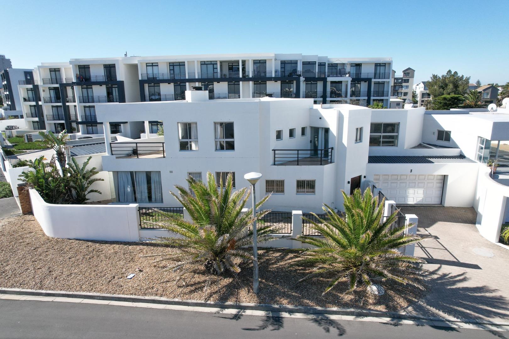 For Sale: Spacious Table View house with pool, braai room, and ocean ...