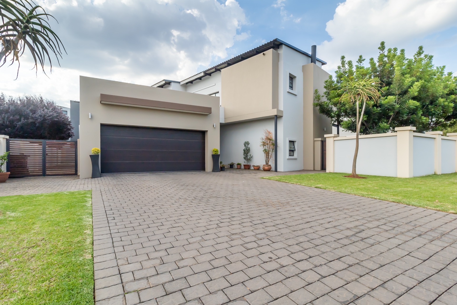 Midstream Ridge Estate guide: Property, Estate Agents & News | MyProperty