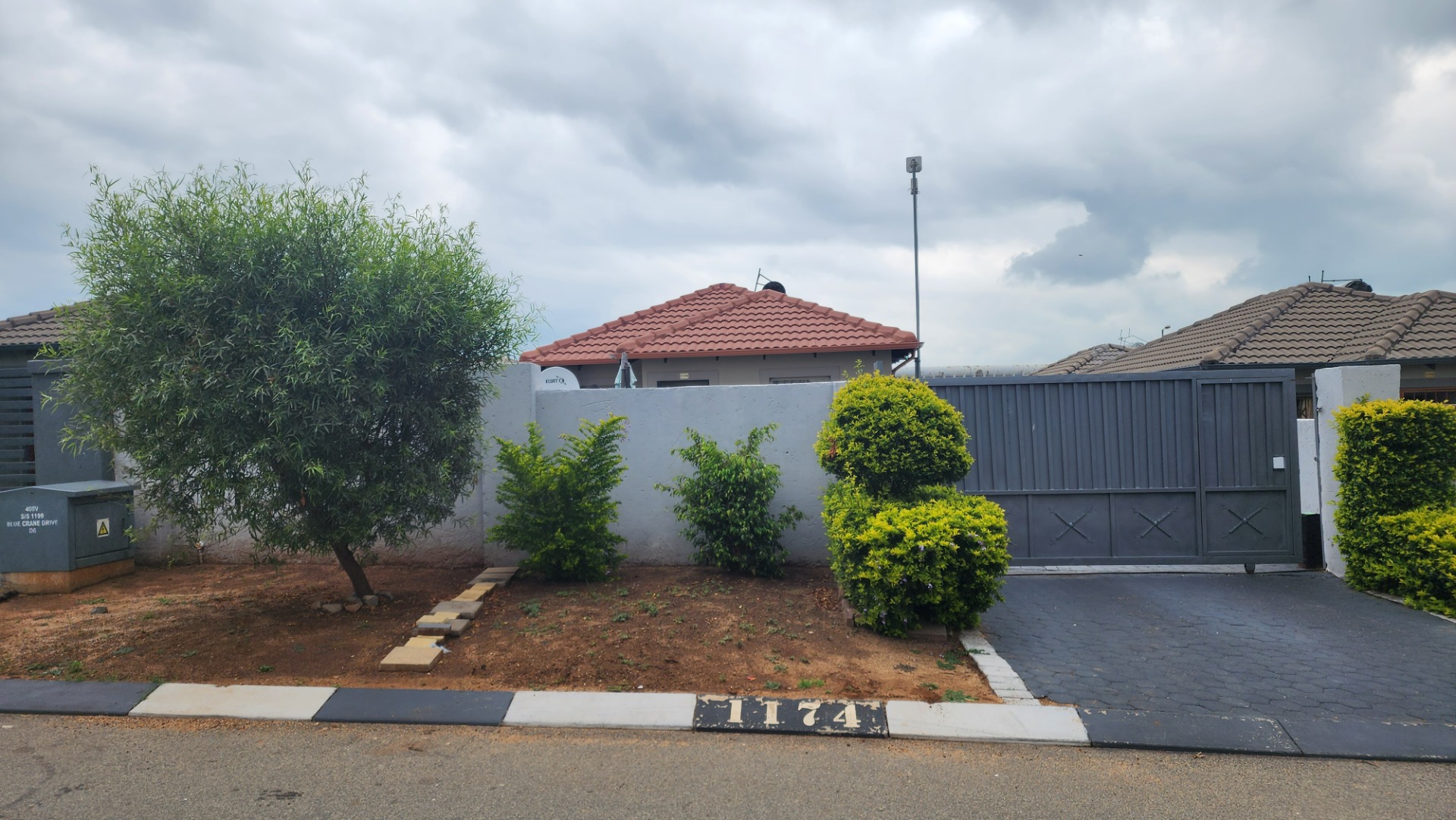 Riverside View Property: property and houses for sale in Riverside View ...