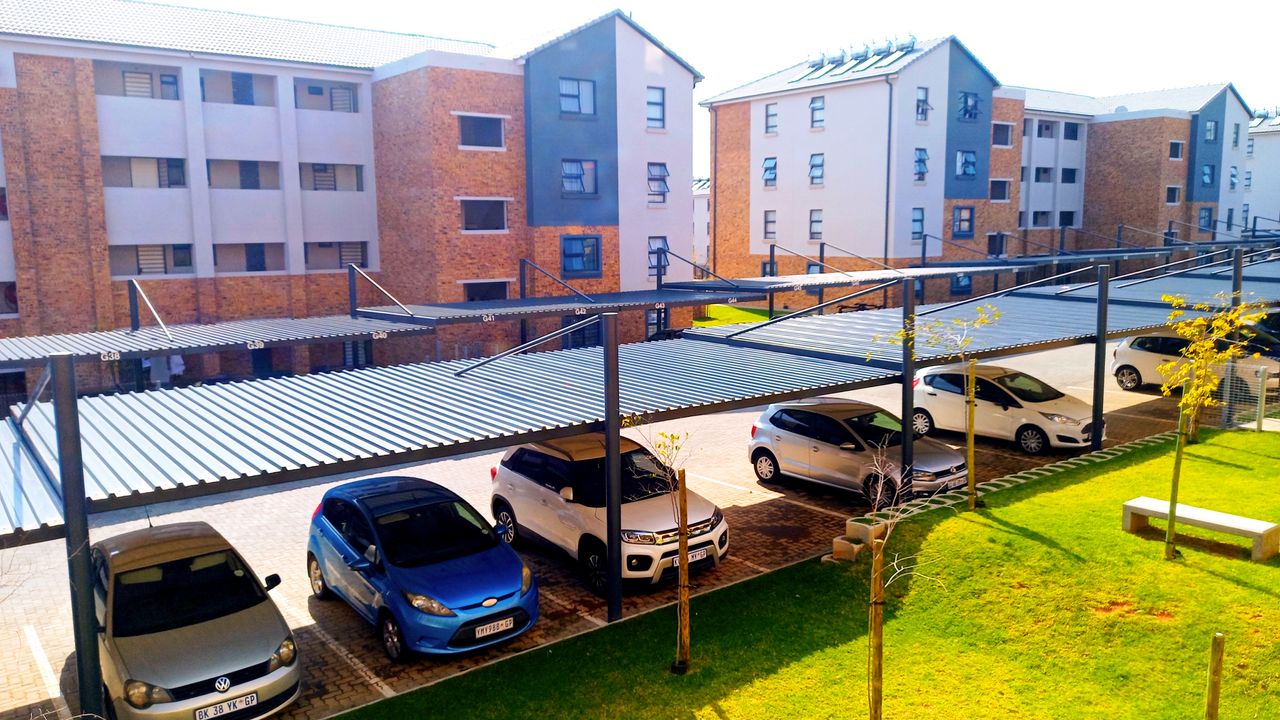 Riverside View Property: property and houses for sale in Riverside View ...