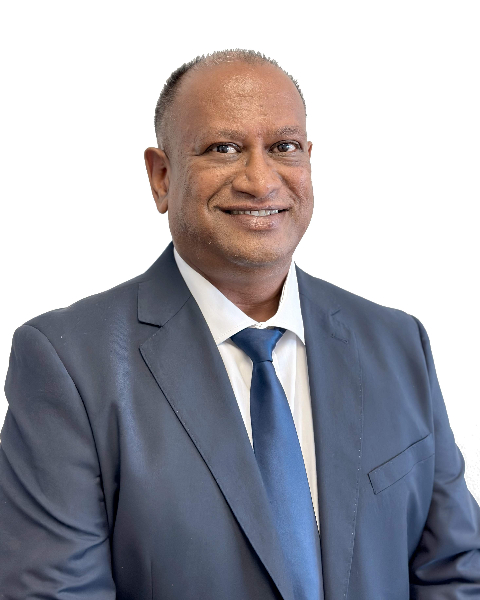 Hamptons Realty Group | Naresh Singh