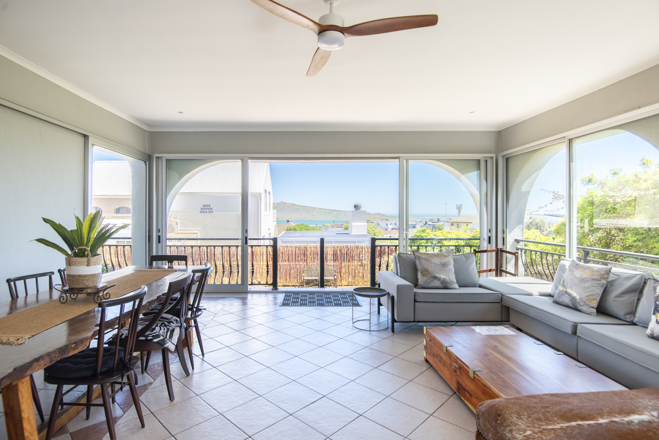 Myburgh Park House For Sale: Spacious living, braai room, double garage ...