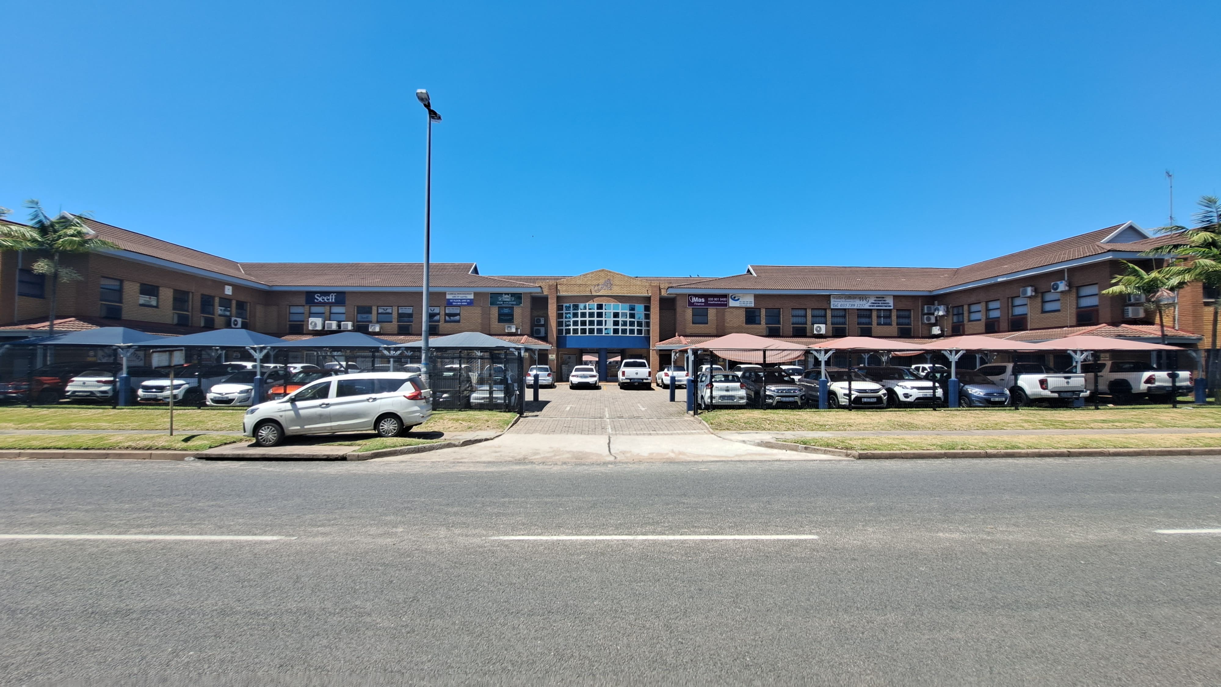 125 m² Office for Sale in Richards Bay Central with private offices and ...