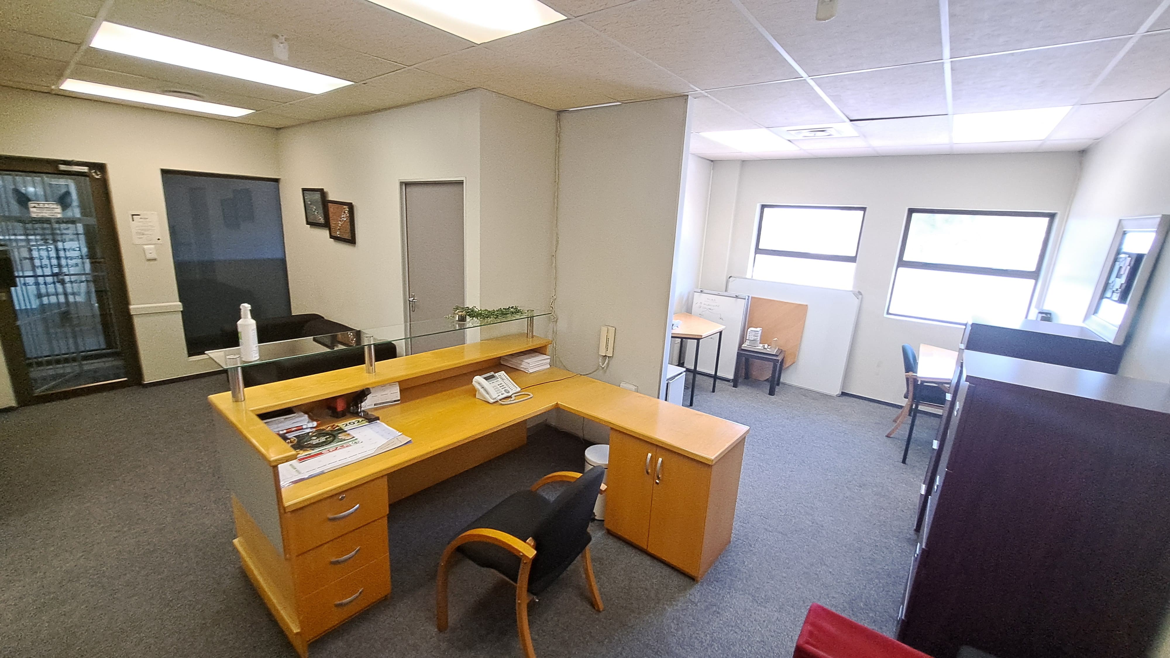 125 m² Office for Sale in Richards Bay Central with private offices and ...