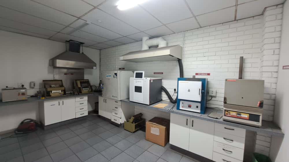 For Sale: Industrial Property in Alton - 3 Commercial Units with ...