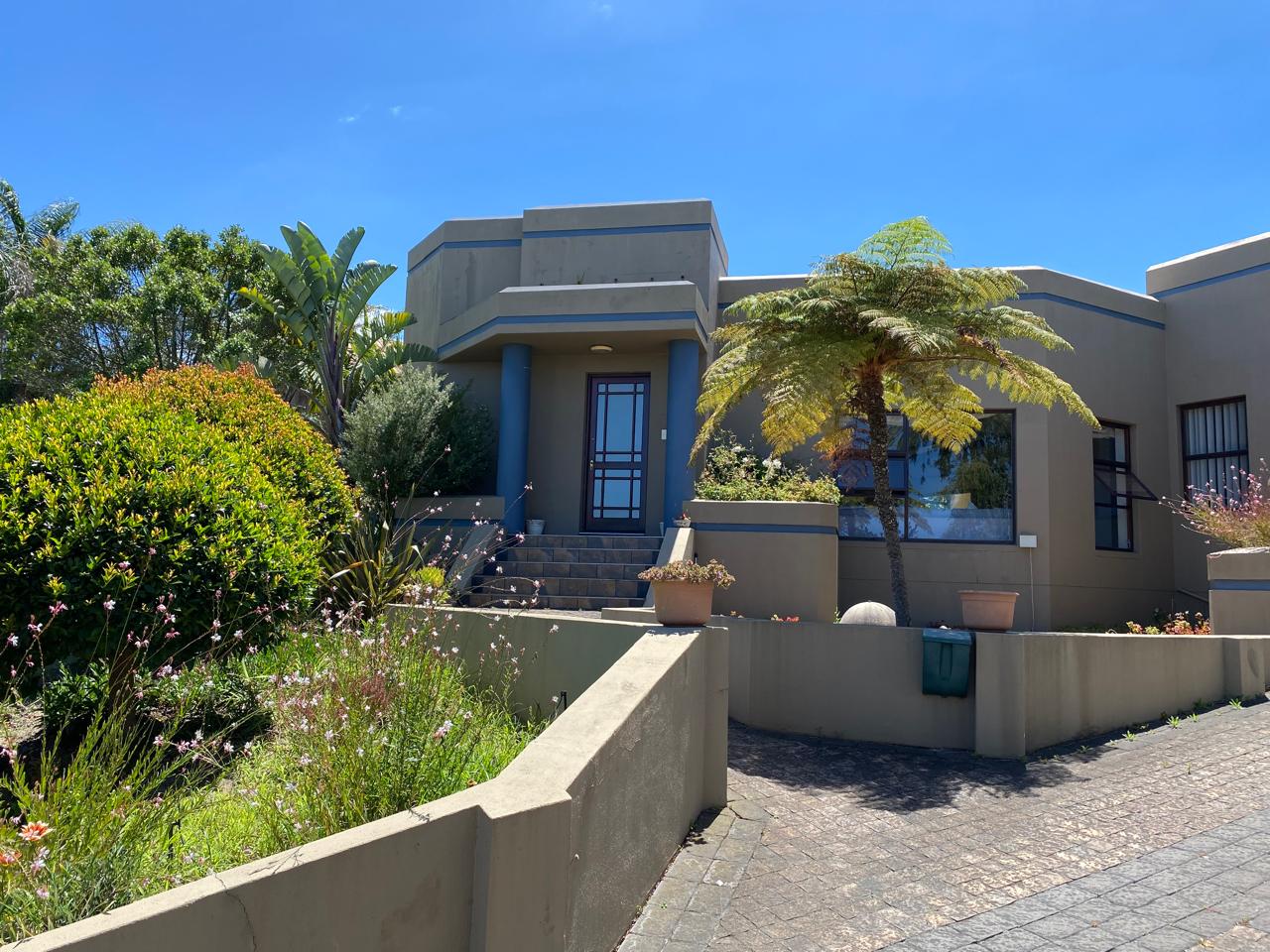 For Sale: Spacious Rooi Rivier Rif house with 4 bedrooms, double garage ...