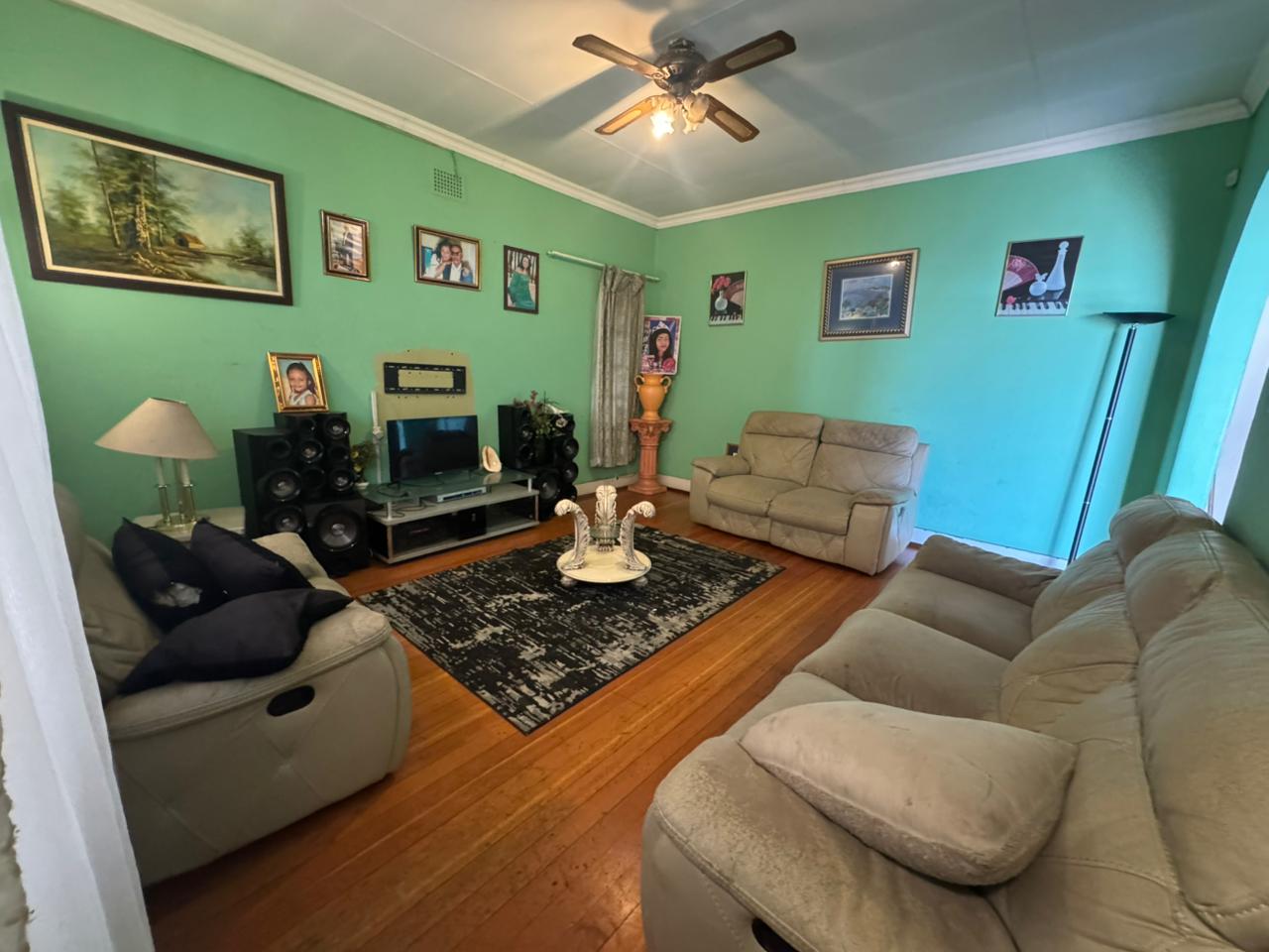 House for Sale in The Hill: 3 Bedrooms, Pool, Flatlet, Ample Yard Space. #RL52332 | MyProperty