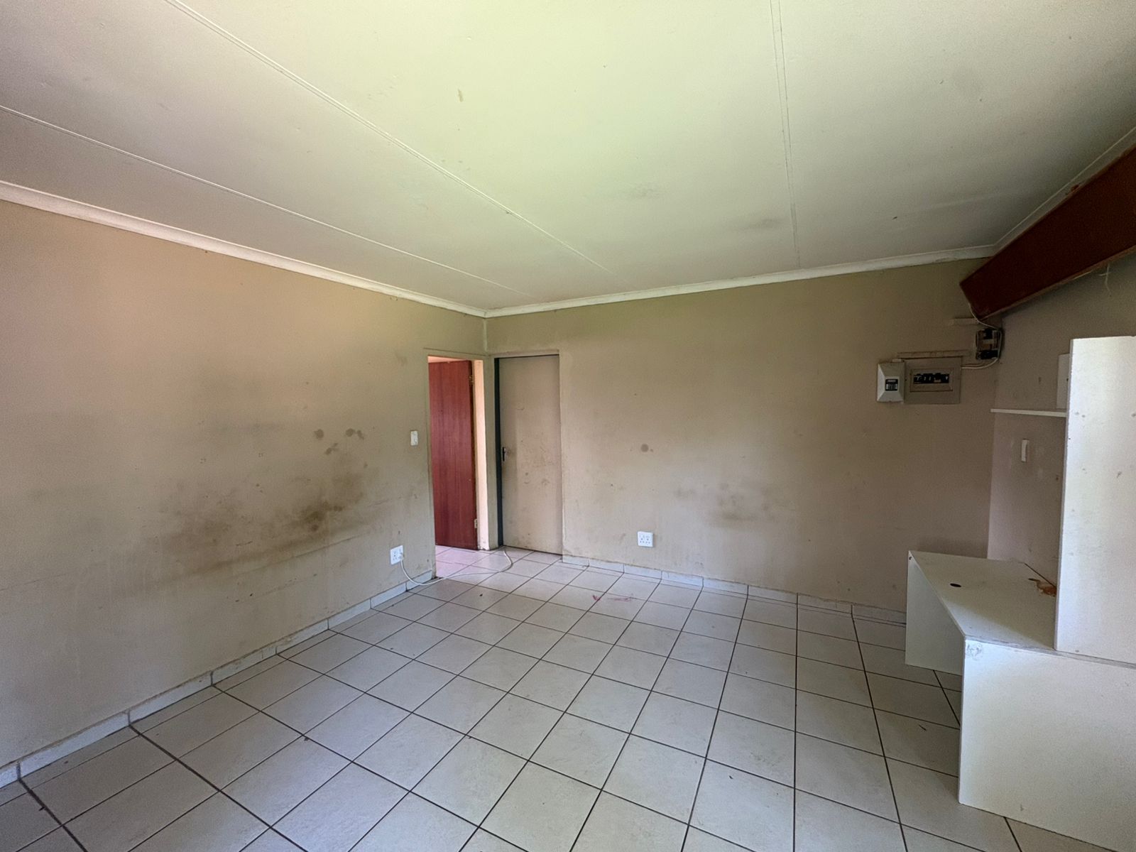 For Sale: House in Bo Dorp with 3 beds, large stand, and separate unit ...