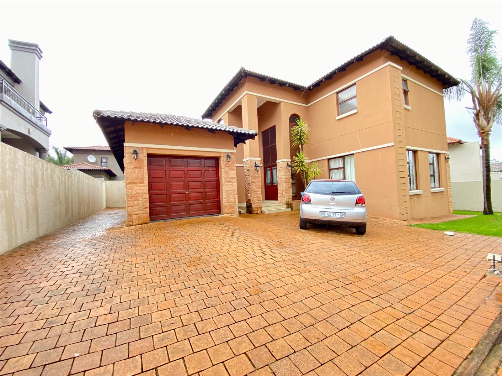 To Rent: House in Greenstone Hill with 3 beds, secure estate, ample ...