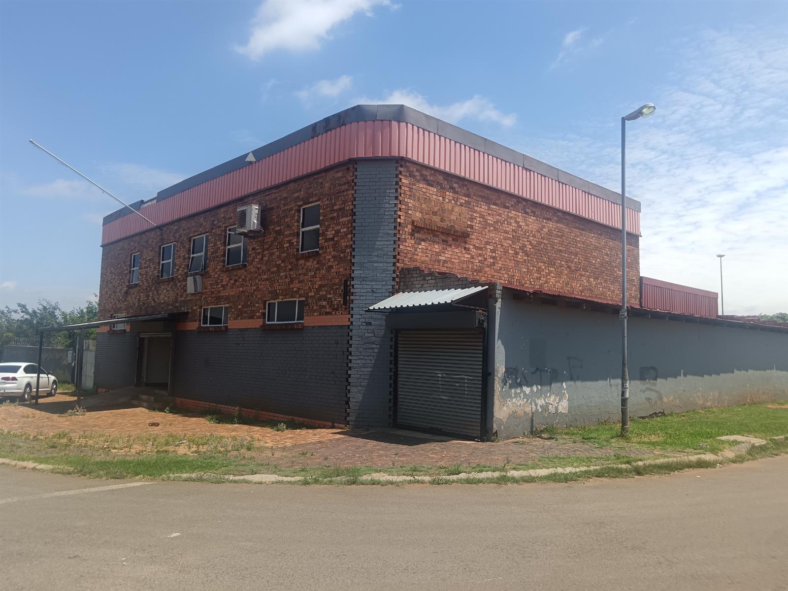 Versatile commercial space in Chiawelo, ideal for various business uses ...