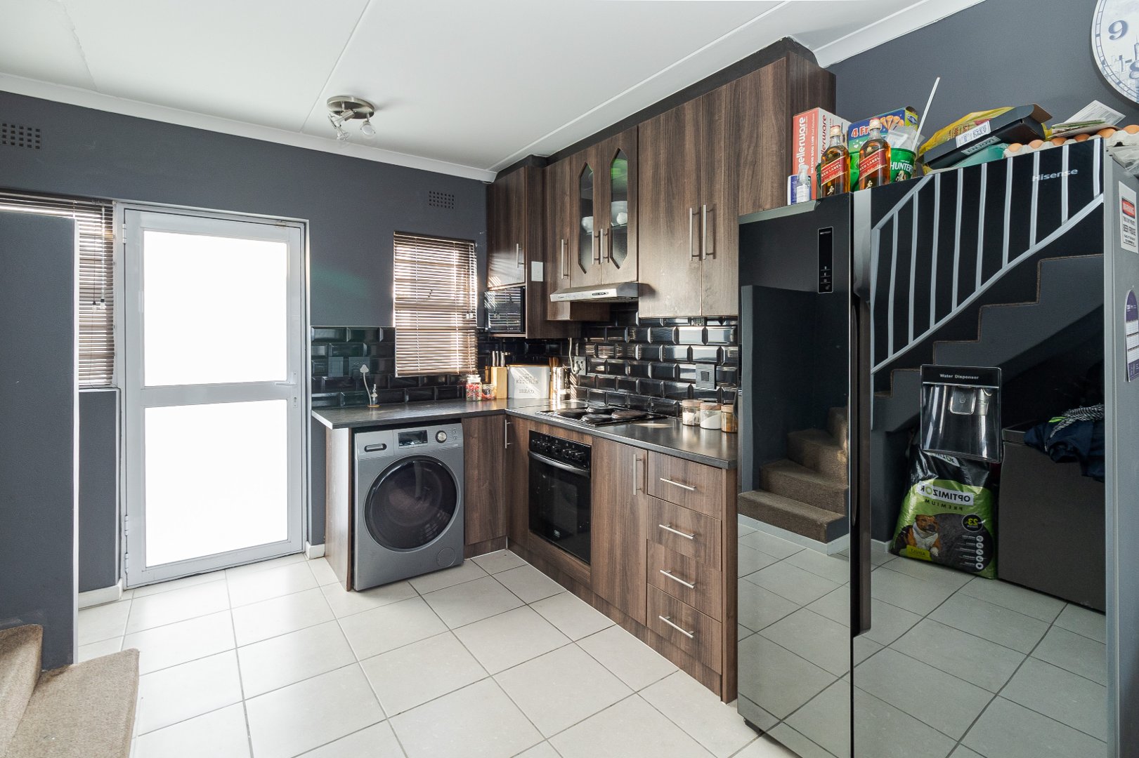 House For Sale in Bardale Village: 2 Bedrooms, CCTV, Open-Plan Living ...