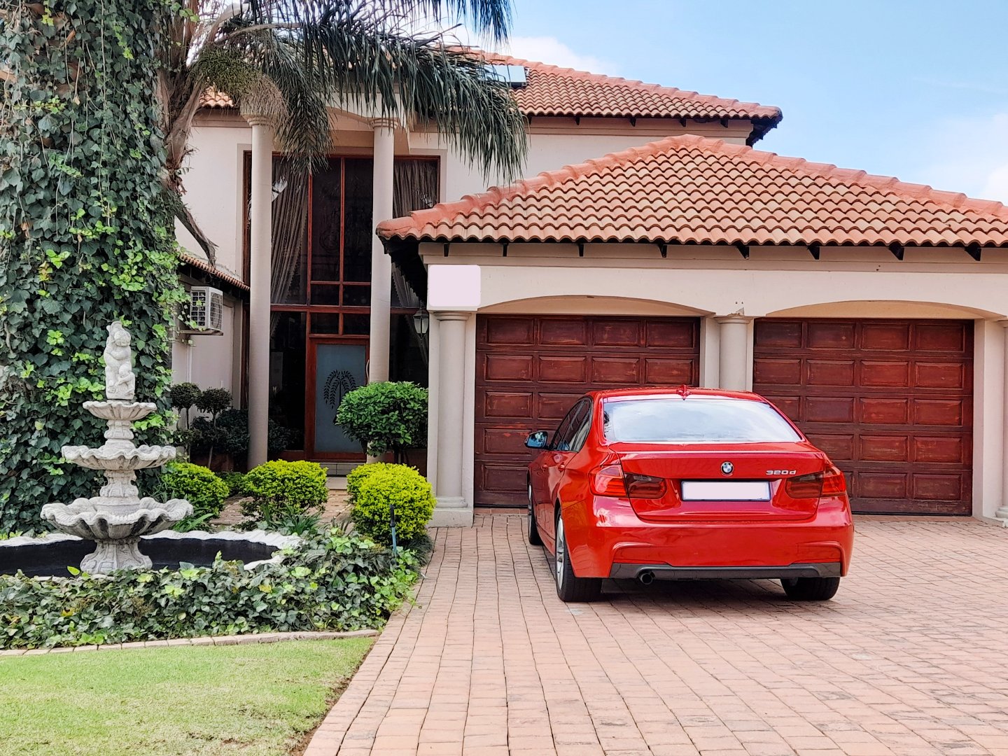 For Sale: House in Blue Valley Golf Estate with pool, bar, and multiple ...