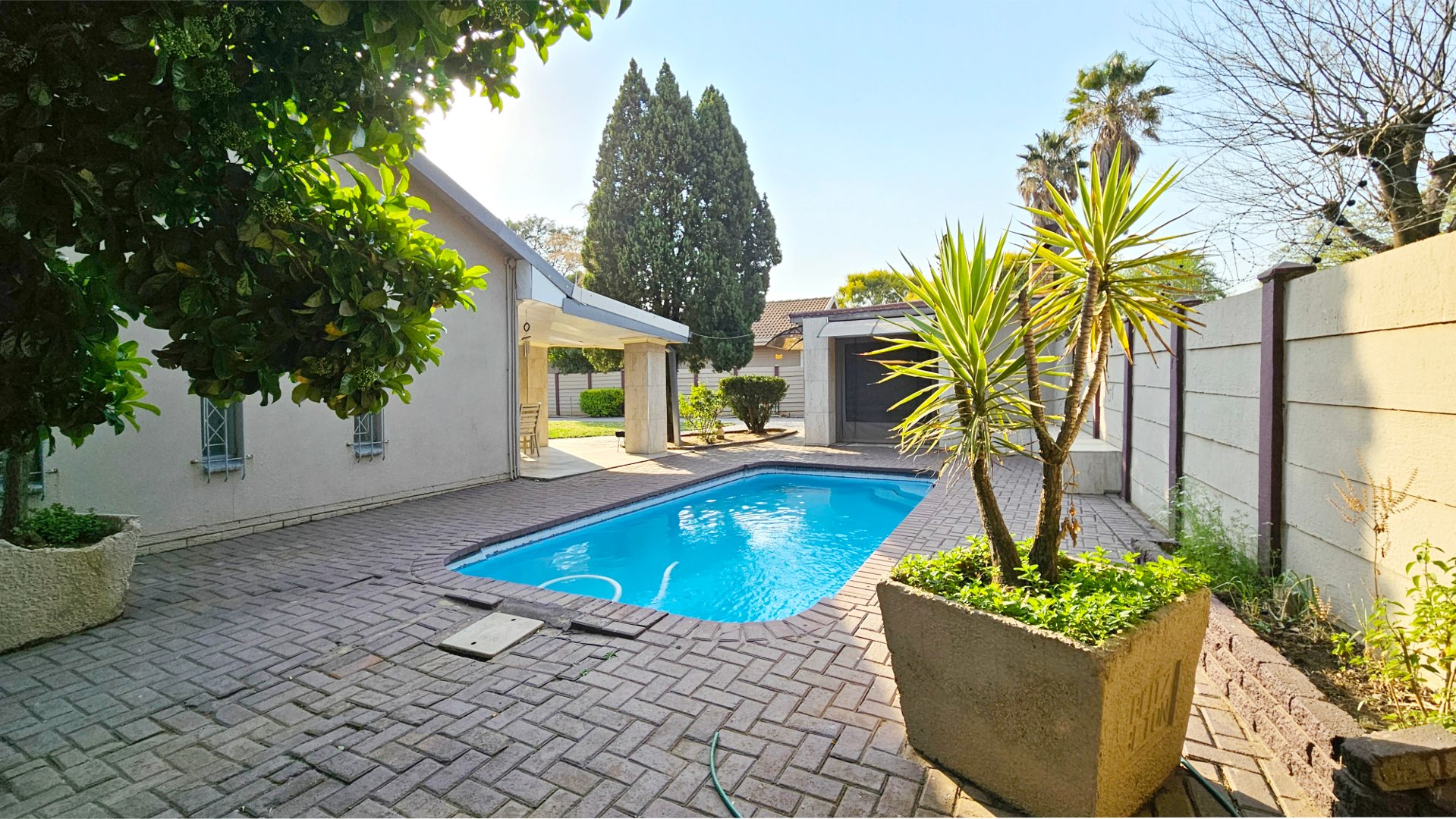 For Sale: House in Arcon Park with pool, garden cottage, and double ...