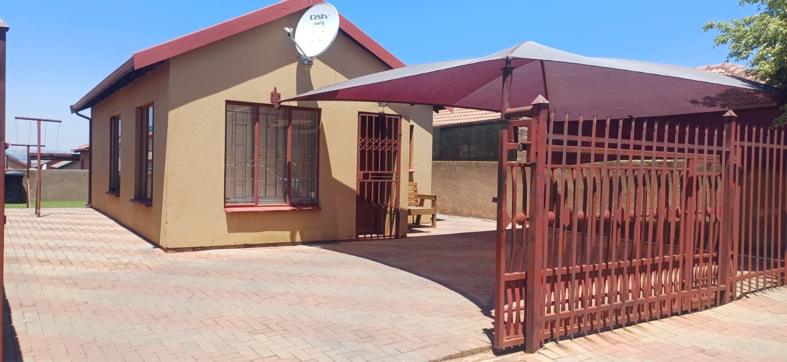 3 Bedroom House For Sale in Soshanguve Ext with prepaid electricity and ...