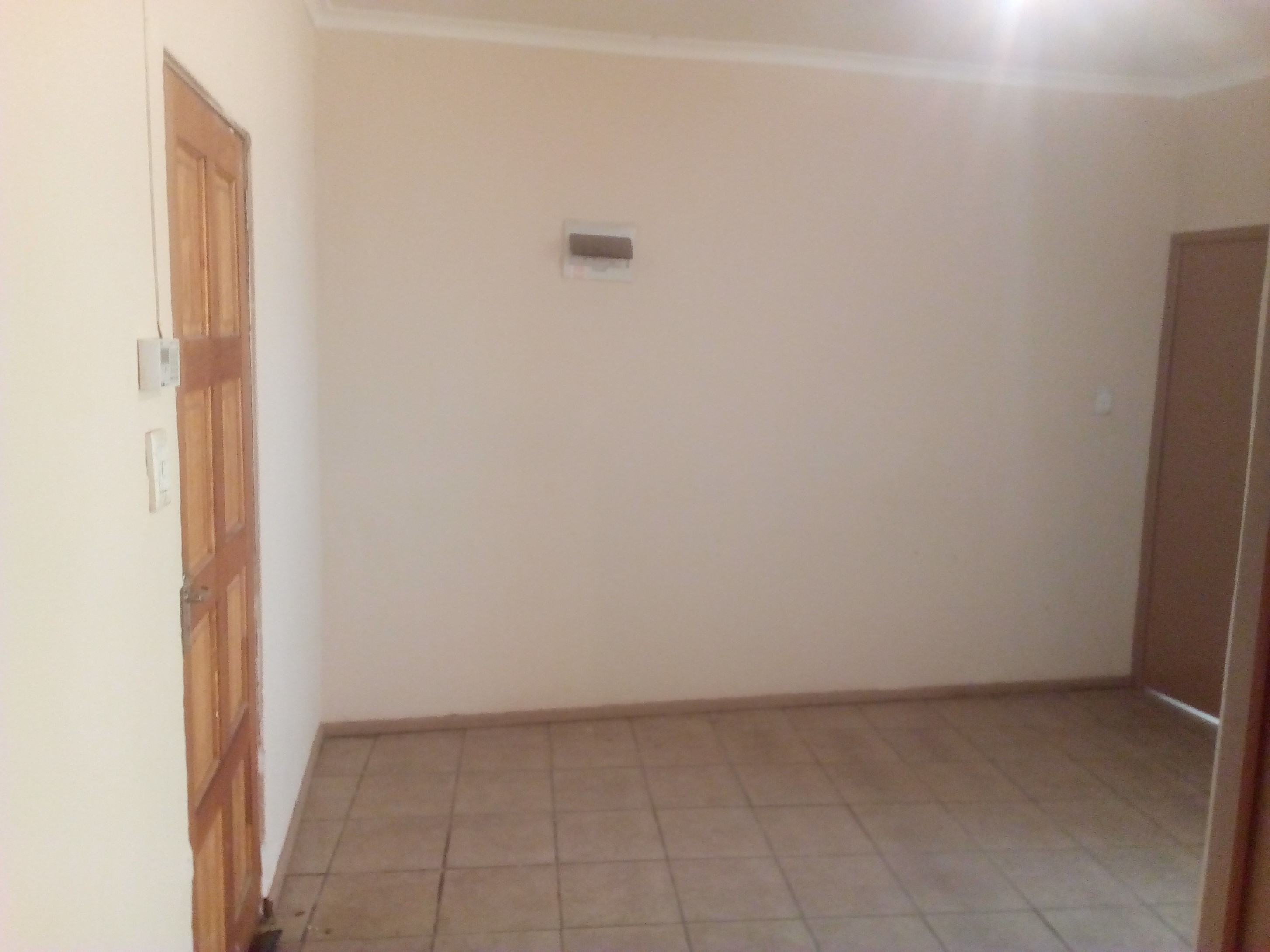 Flat To Rent in Randburg Central: 2 Bedrooms, secure parking, near ...