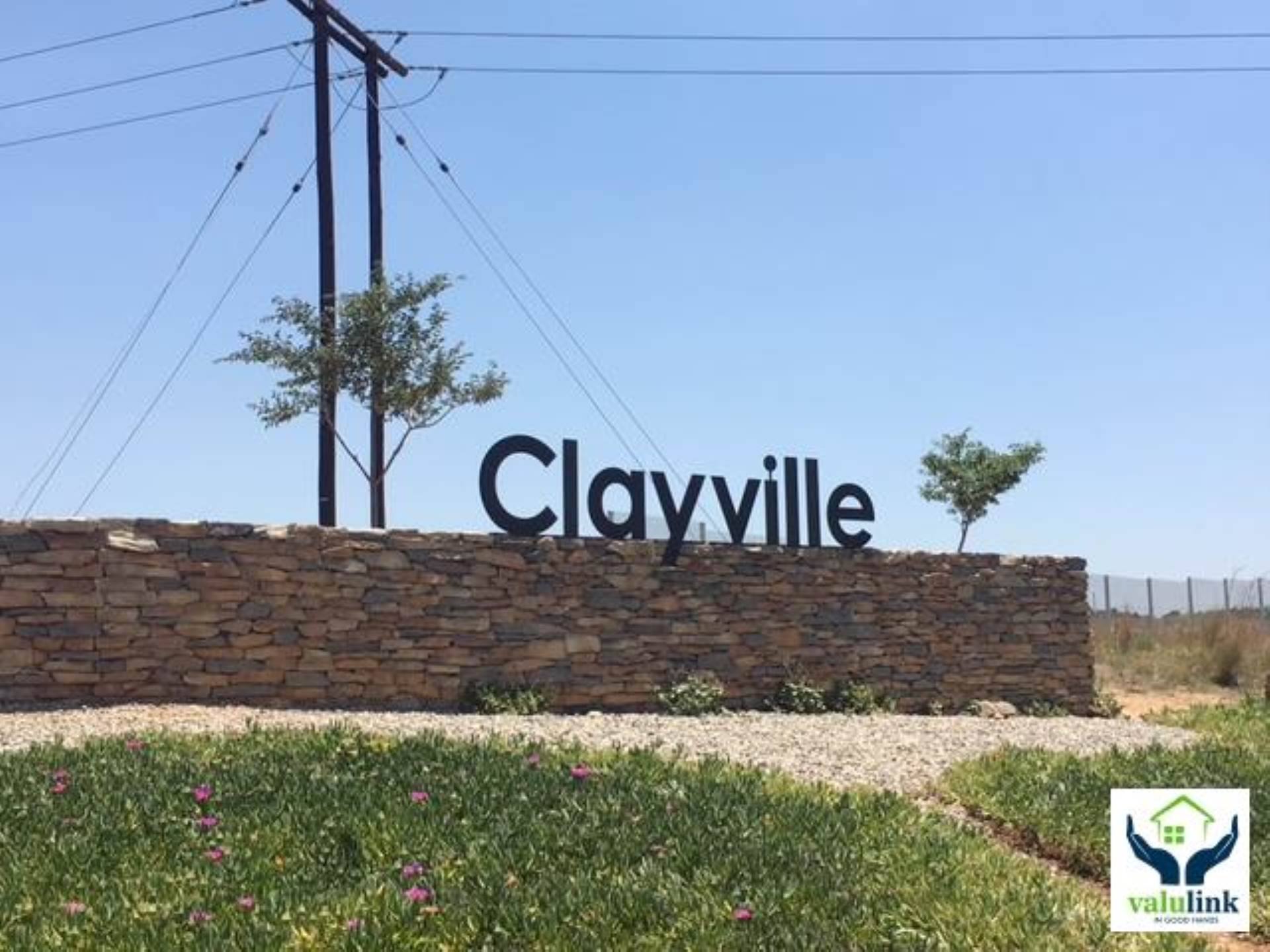 House For Sale In Clayville Ext 45, Midrand, Gauteng for R 491,530